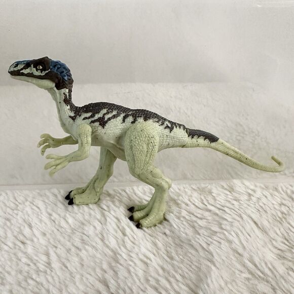 Jurassic World | Toys | Jurassic World Camp Cretaceous Attack Pack ...